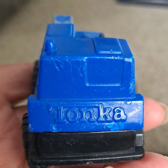 Tonka | Other | Vintage 992 Tonka Corp Miniature Blue Bucket Truck 35 ...